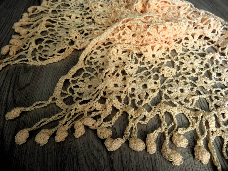 Amity Shawl | Crochet | Cotton | Accessories | Abejitas | A honeycomb ...